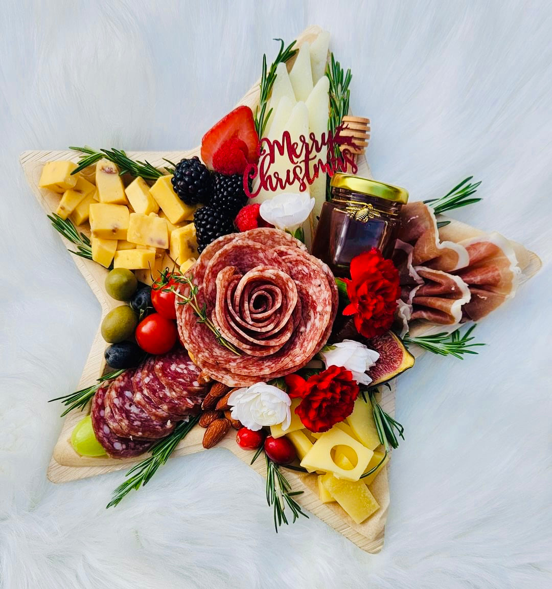 Eco-Friendly Plates | Palm Leaf Plates | Palm Leaf Trays & Bowls – Tia Leaf